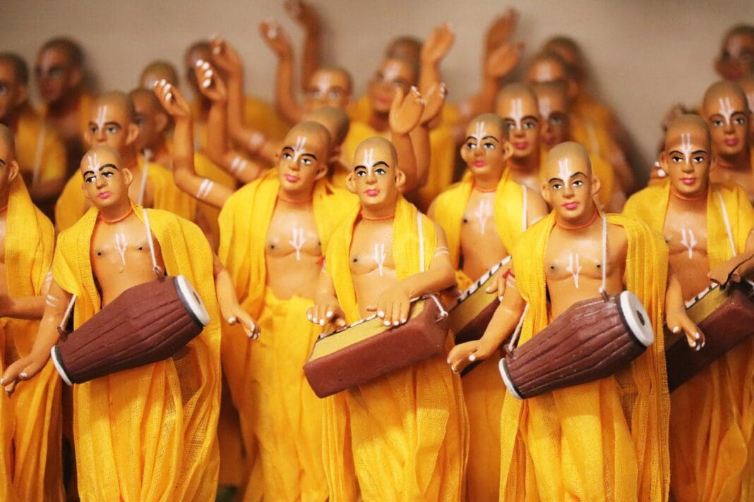 The British Caste System And India, 5 Stages You Should Know - Icy Tales