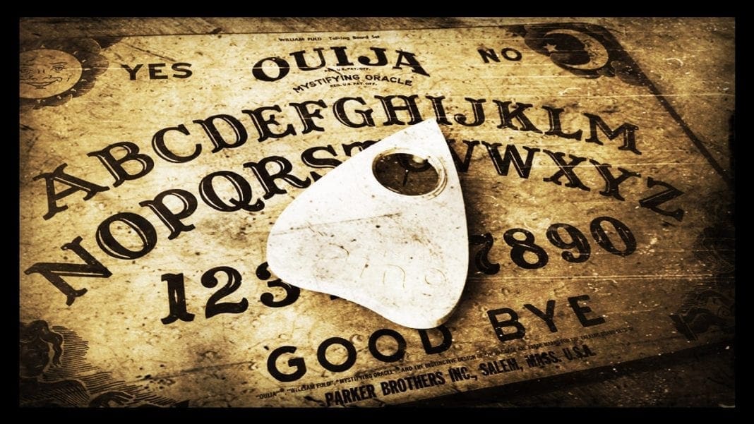 Playing A Ouija Board Online: Is It Possible? - Icy Tales