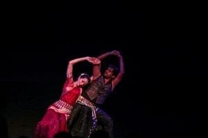 12 Iconic Bollywood Dances Everyone Should Know About - Icy Tales