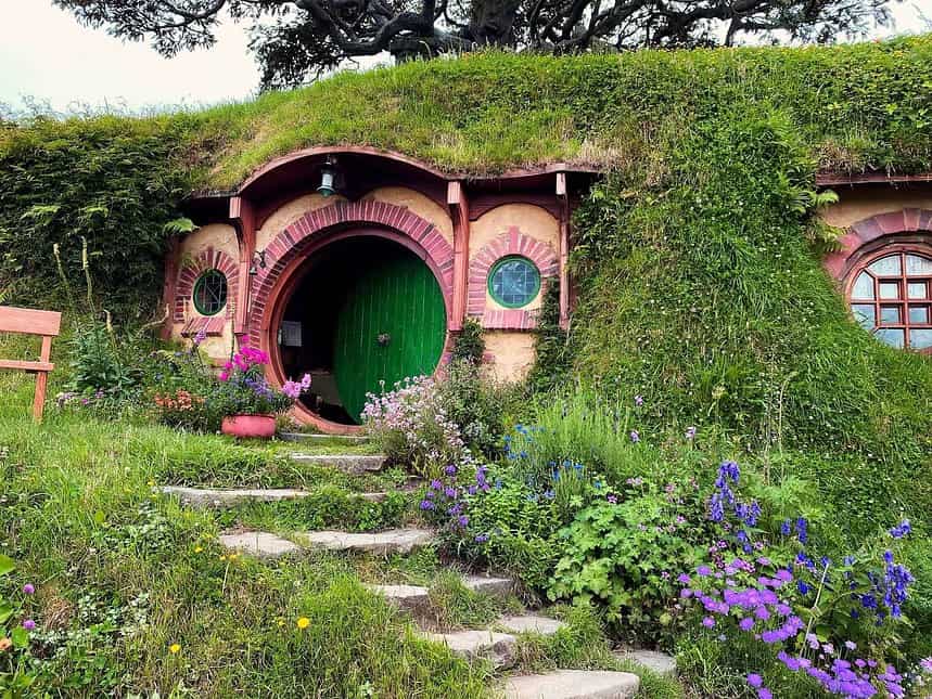 How To Build A Hobbit House, 9 Magical Steps