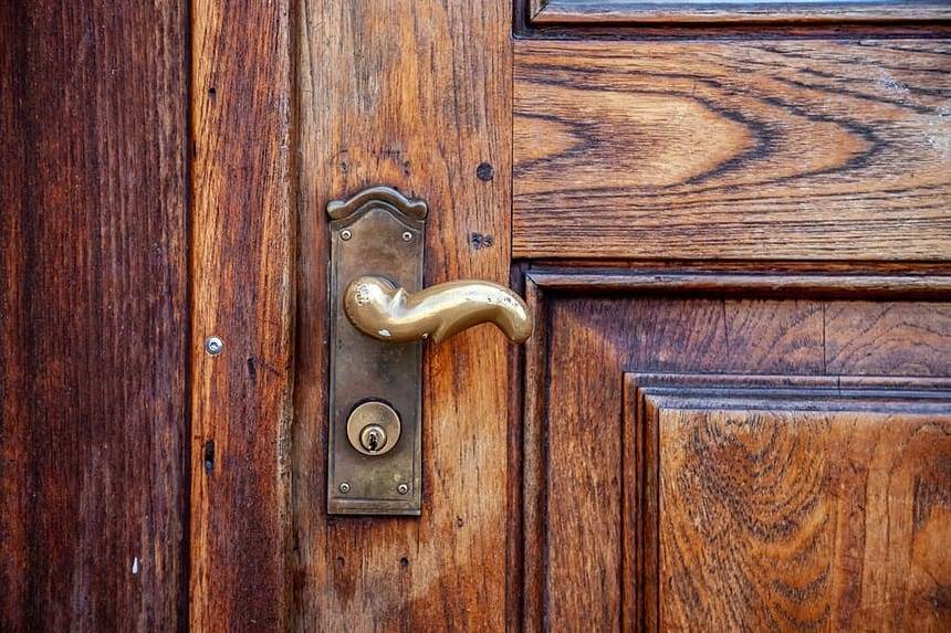 How To Build A Murphy Door: 4 Best Steps