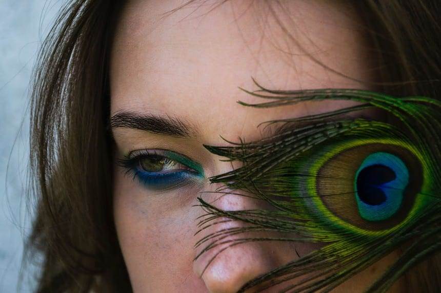 Best Eye Makeup Colors For Amber Eyes